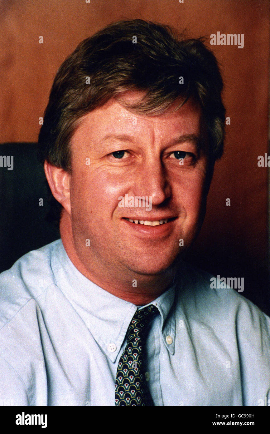 Stuart higgins sun editor hi-res stock photography and images - Alamy