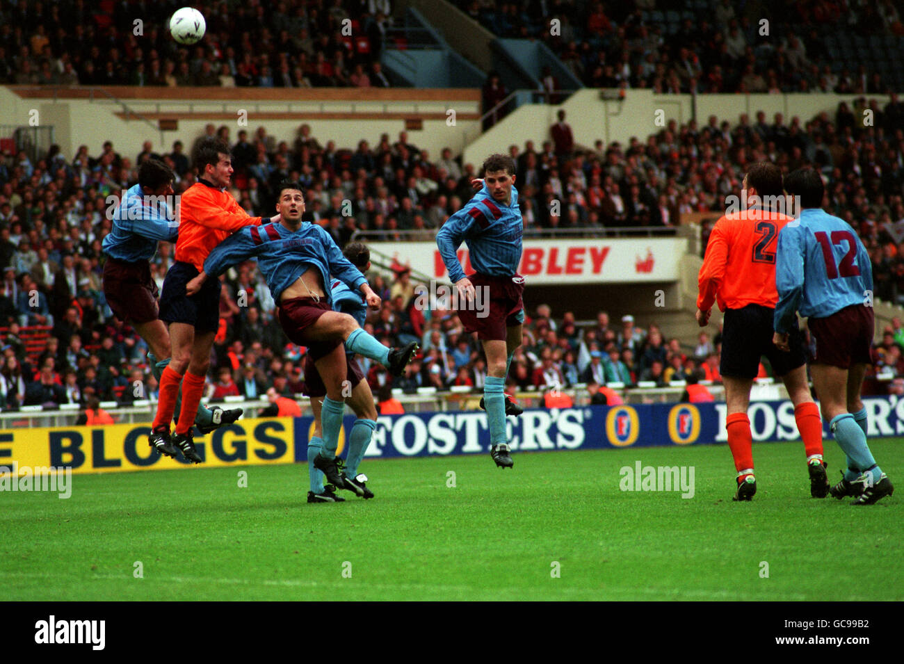 Diss town v taunton hi-res stock photography and images - Alamy