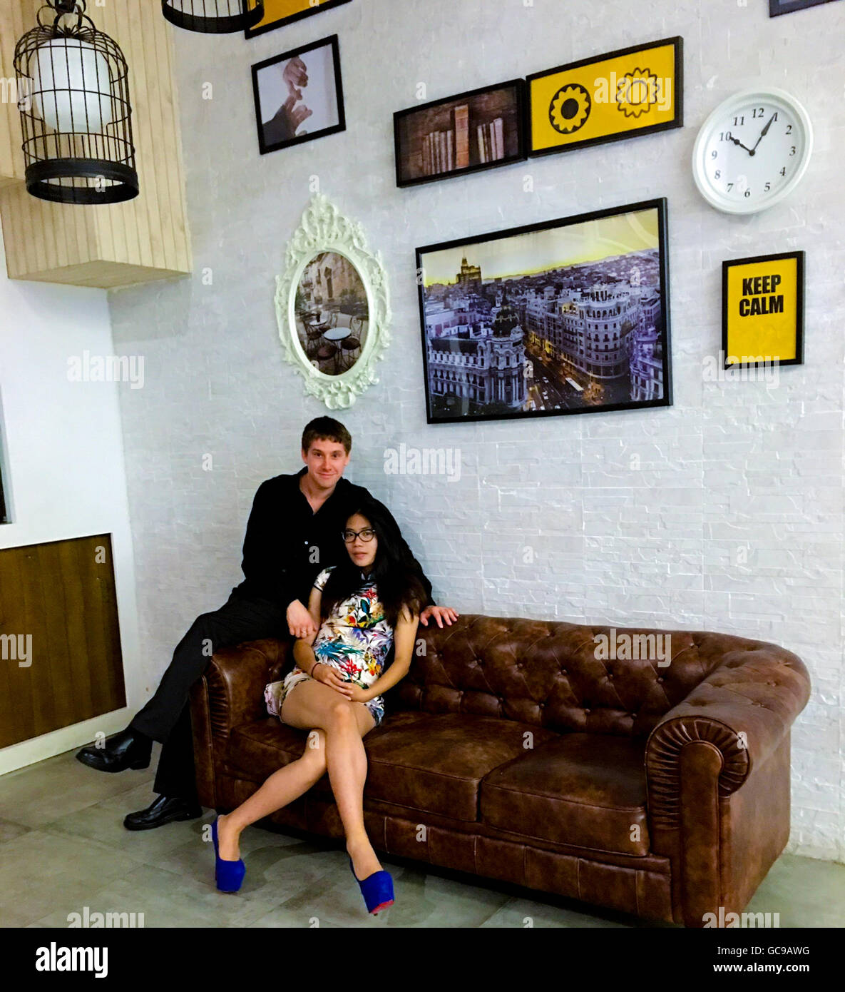 Suave man woman hi-res stock photography and images - Alamy