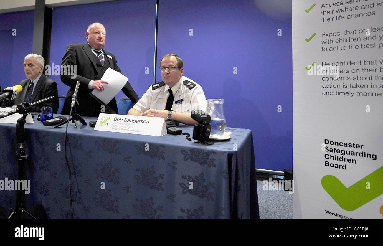 Left and chief superintendent of south yorkshire police hi-res stock ...