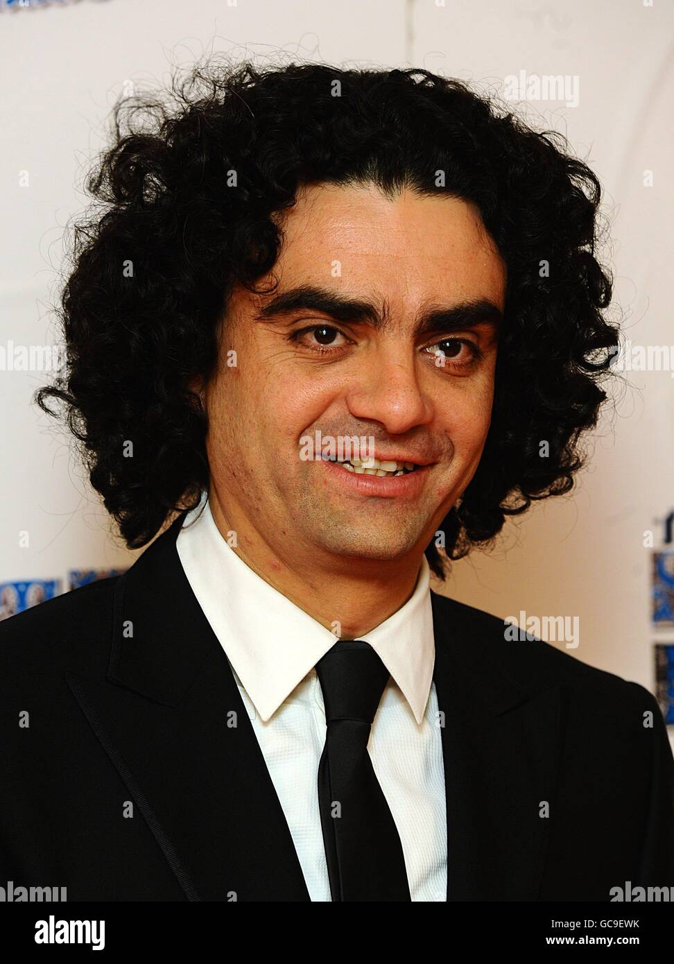 Rolando villazon arriving south bank show awards 2010 dorchester hotel ...