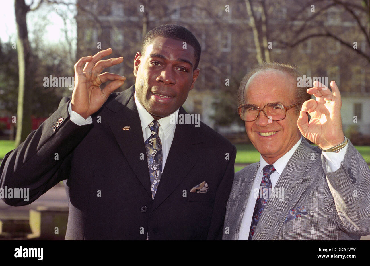 Boxing frank bruno mickey duff hi-res stock photography and images - Alamy
