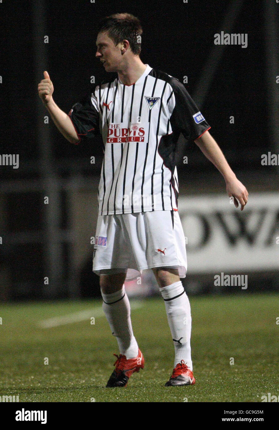 Dunfermline's Joe Cardle celebrates the opening goal during the ...
