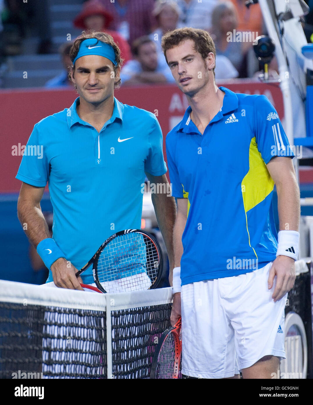 Great Britain's Andy Murray (right) and Switzerland's Roger Federer ...