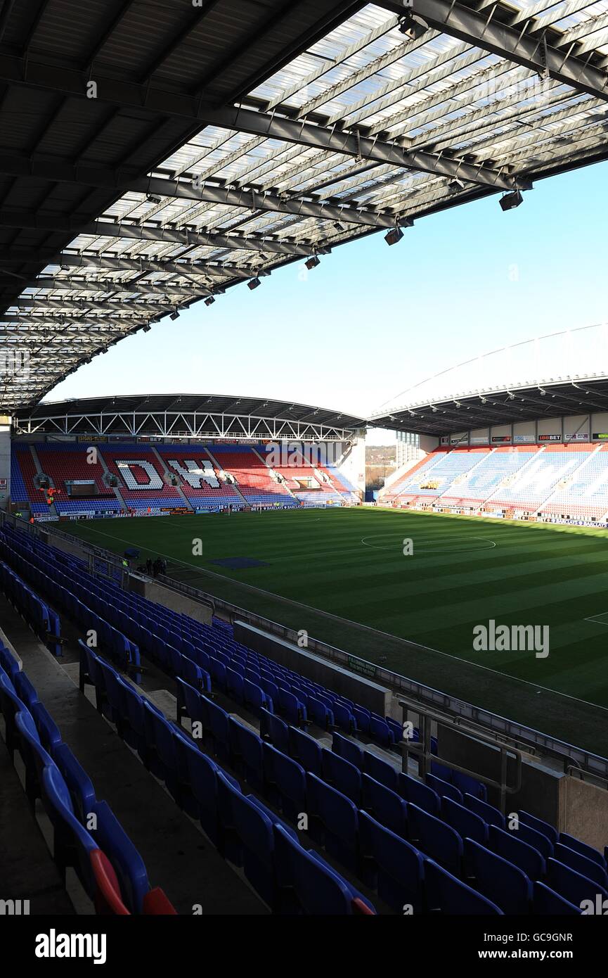 A view inside the dw stadium hi-res stock photography and images - Alamy