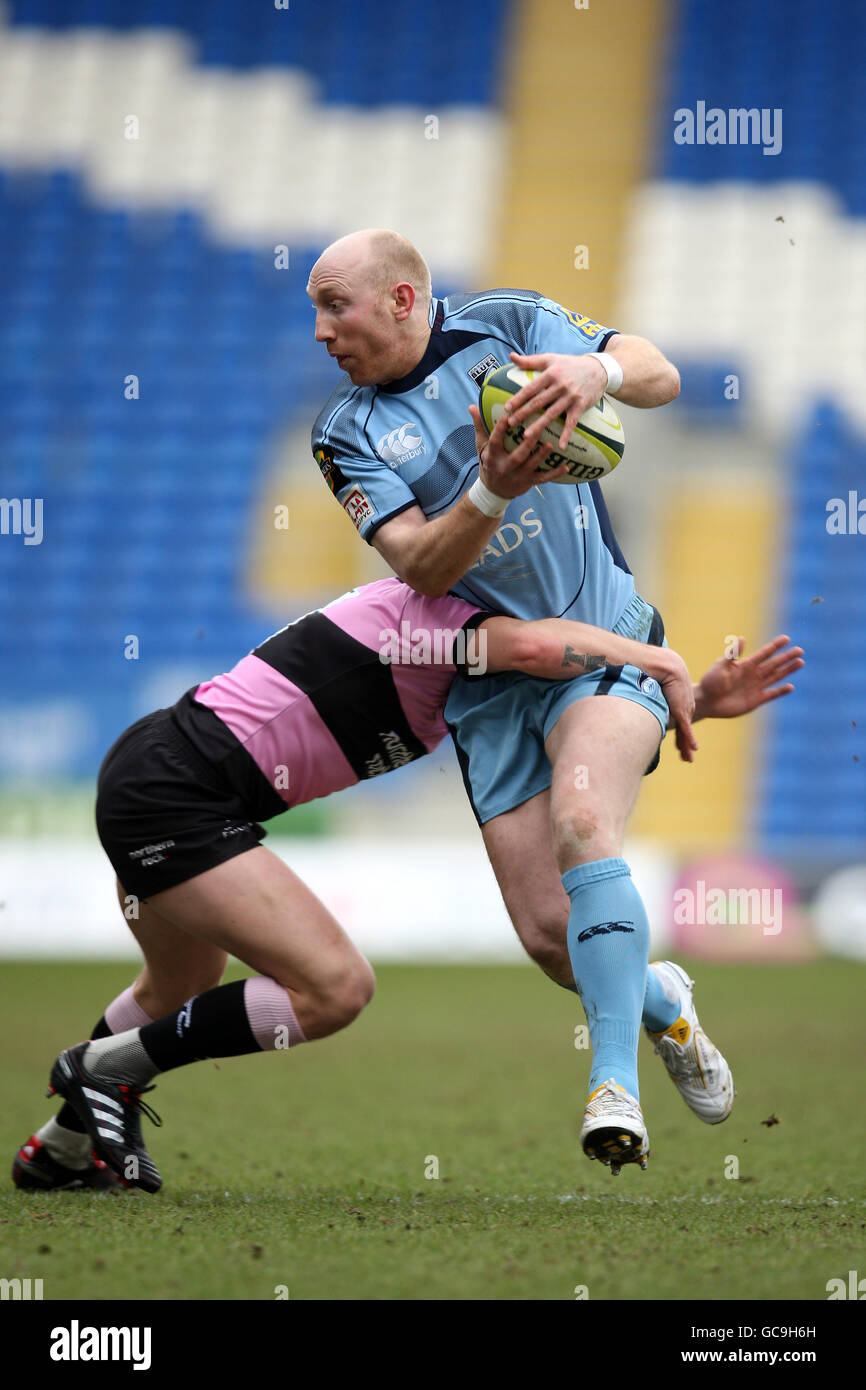 Sport rugby union action tom shanklin hi-res stock photography and ...