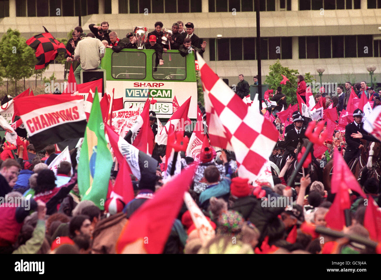 Soccer - 1994 FA Cup - Homecoming Victory Parade - Manchester United ...