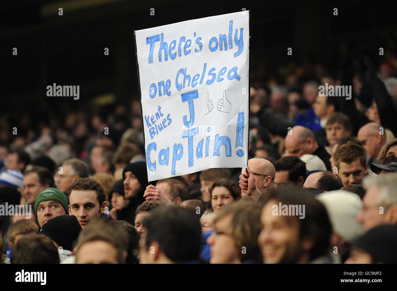Stamford bridge chelsea fans show their support in the stands hi-res ...