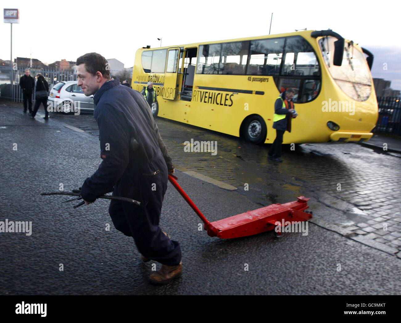 Amfibus hi-res stock photography and images - Alamy