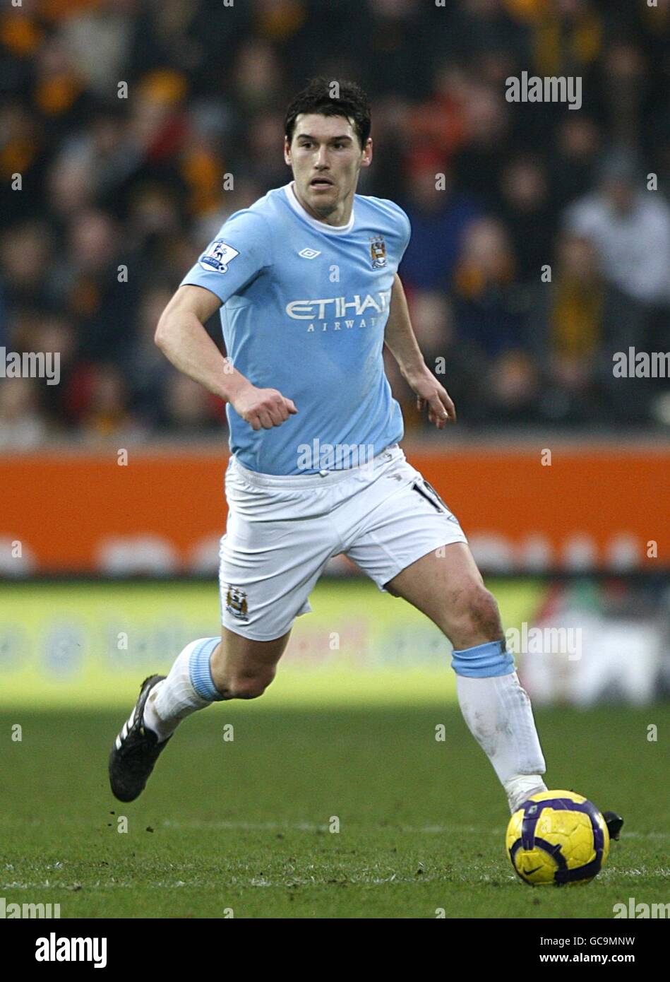 Gareth barry manchester city hi-res stock photography and images - Alamy