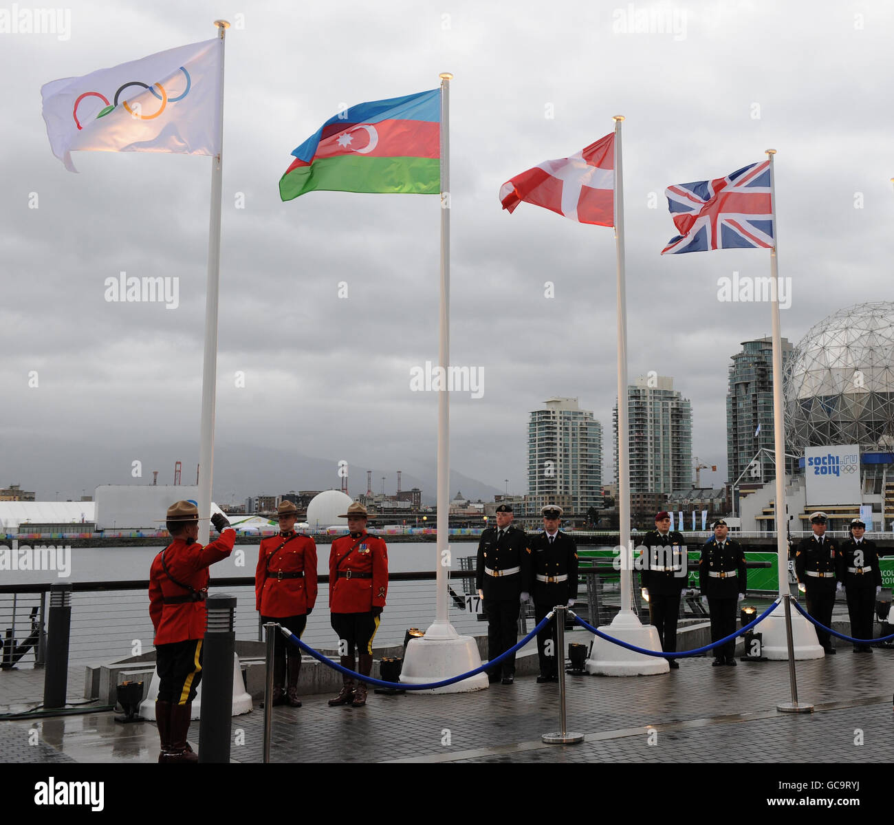 Olympic salute hi-res stock photography and images - Alamy