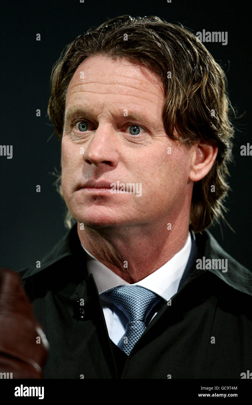 Feyenoord rotterdam manager hi-res stock photography and images - Alamy