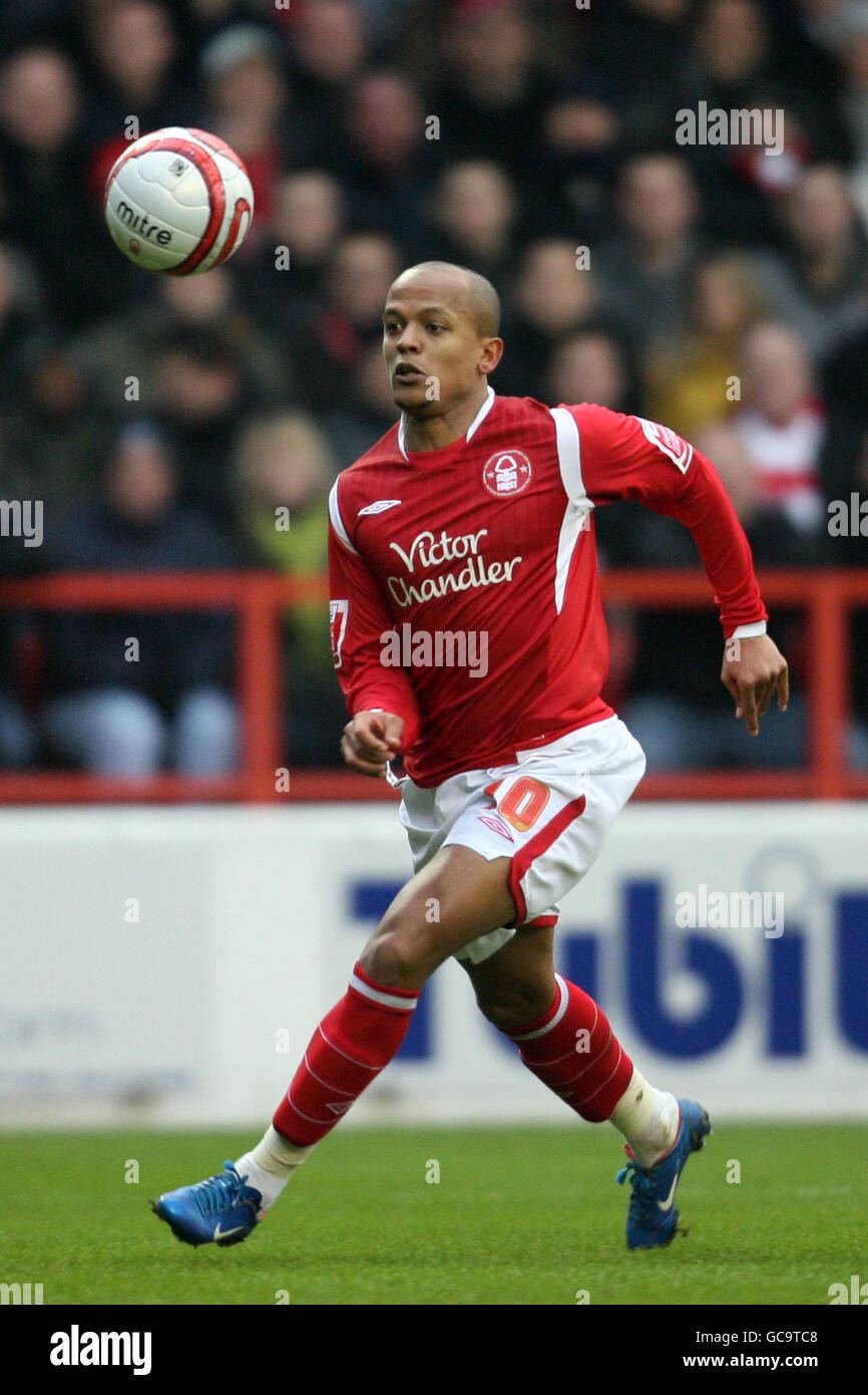 Robert earnshaw nottingham forest hi-res stock photography and images ...