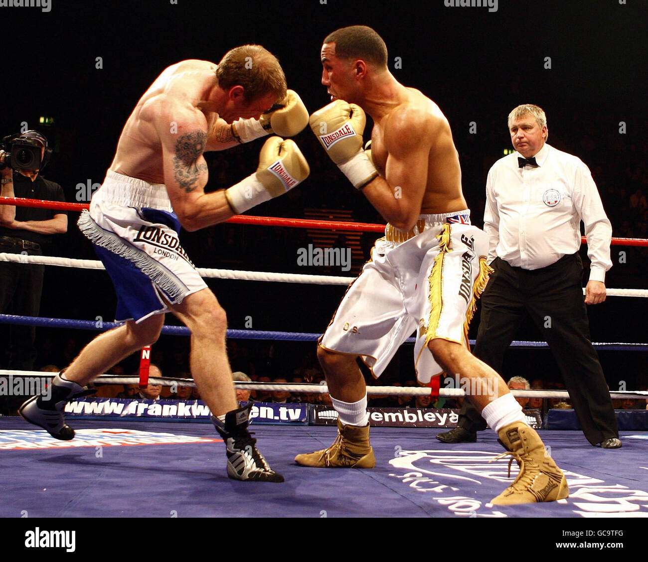 James degale v matthew barr hi-res stock photography and images - Alamy