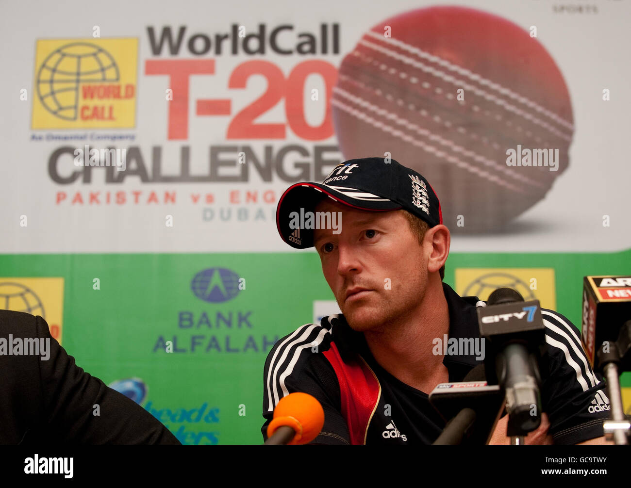 Cricket - England Press Conference - Team Hotel - Dubai Stock Photo - Alamy