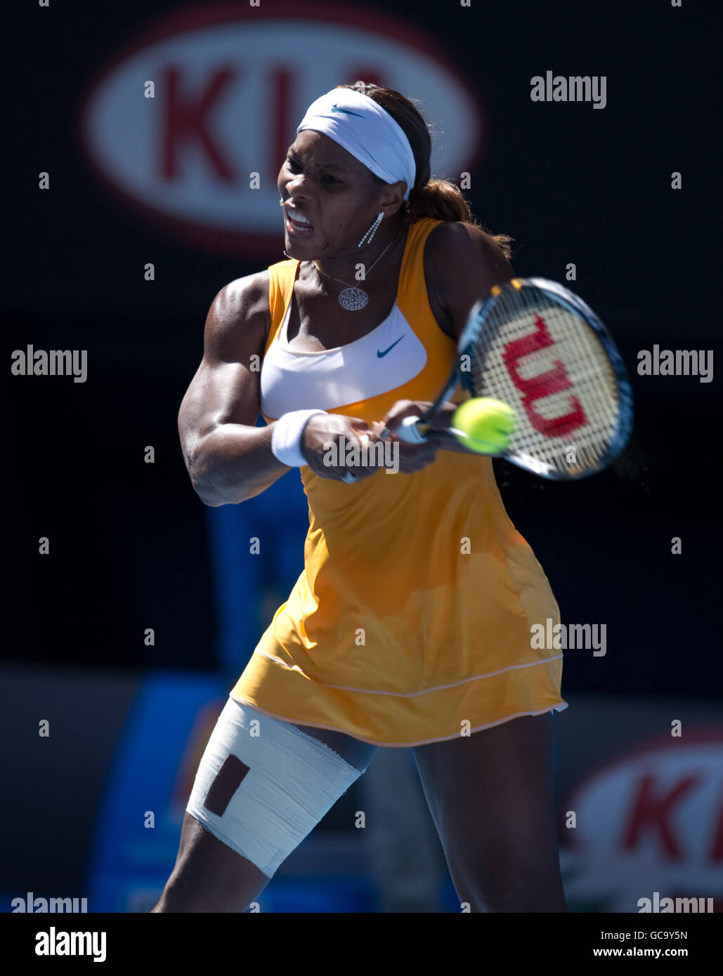 Tennis - Australian Open 2010 - Day Ten - Melbourne Park. Serena ...