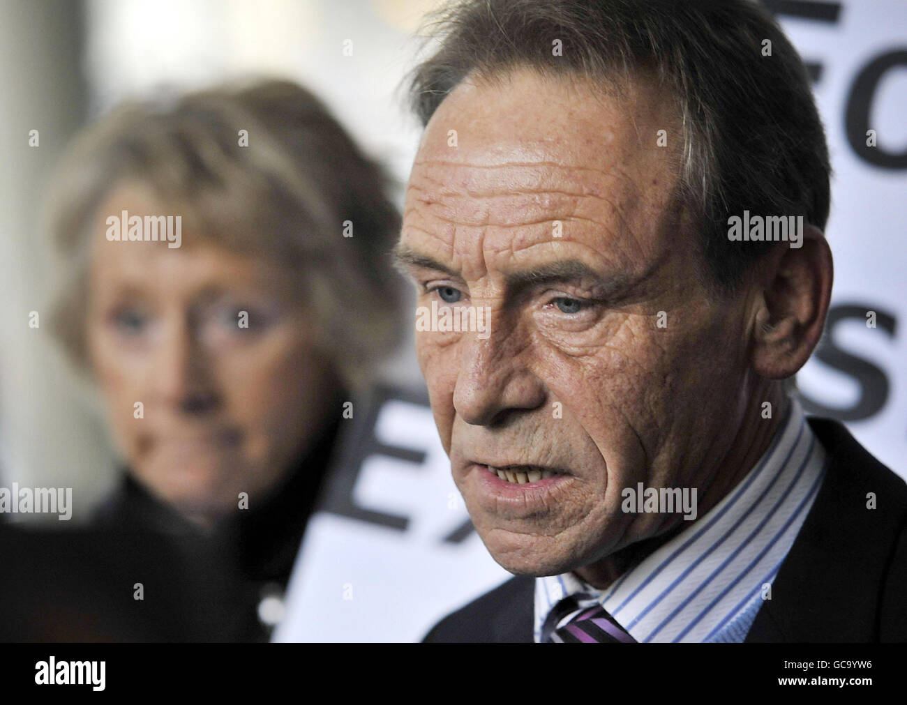 Doctor who prescribed hi-res stock photography and images - Alamy