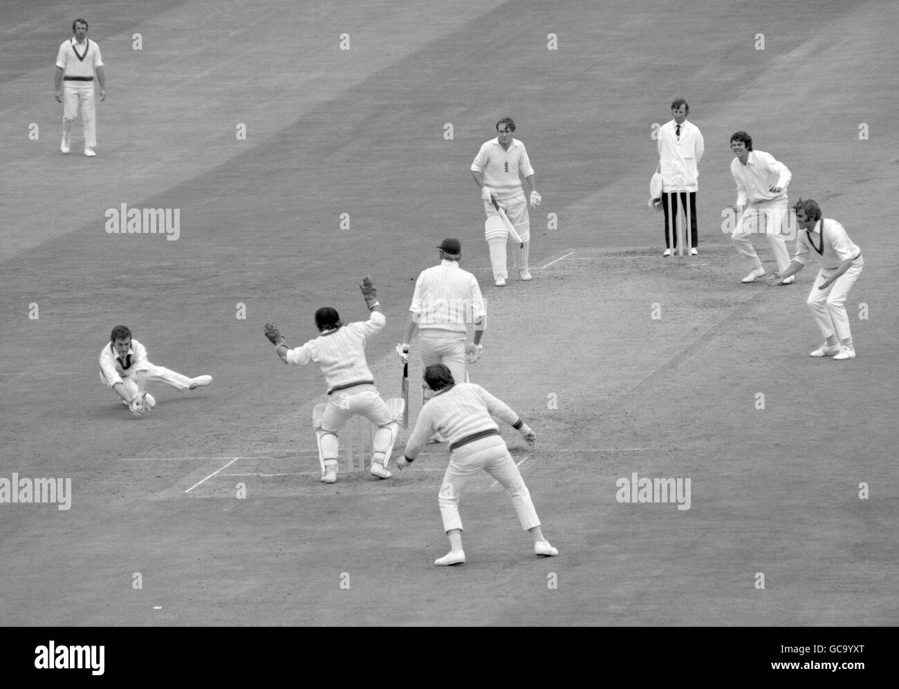 Cricket john inverarity Black and White Stock Photos & Images - Alamy