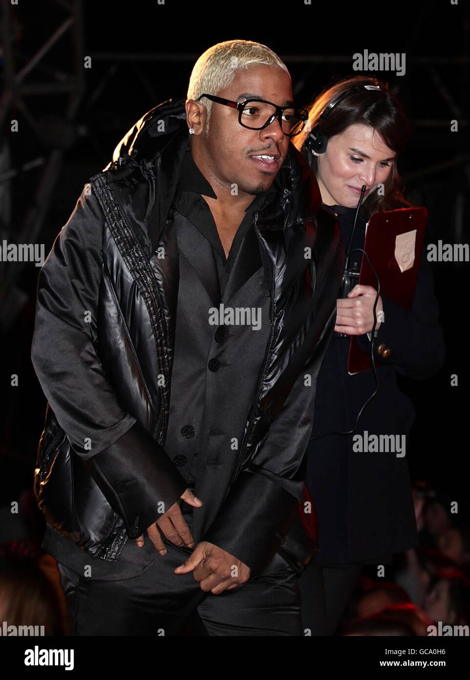 Sisco Singer Blonde Hair