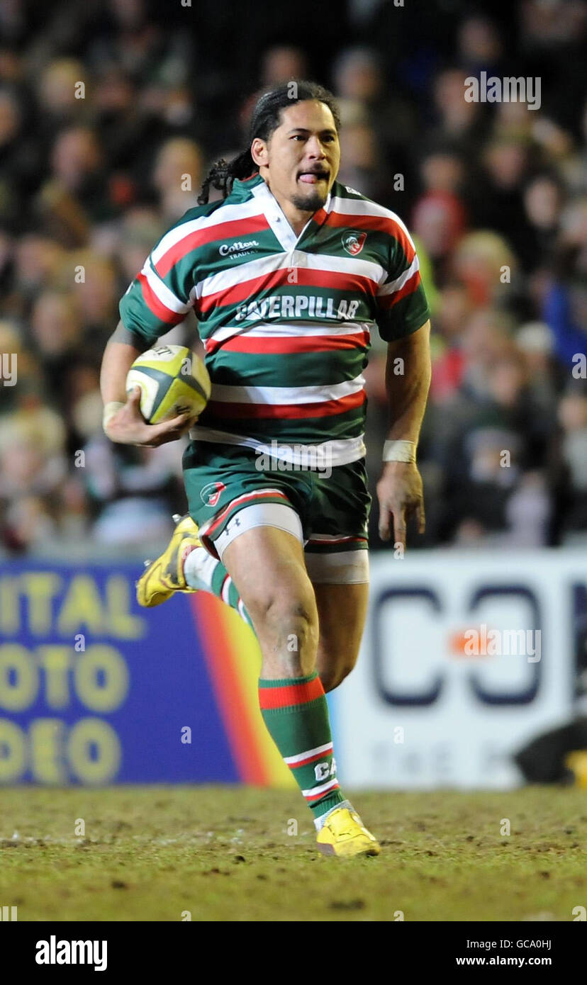 Rugbyu leicester full length running mangrr ampics hi-res stock ...