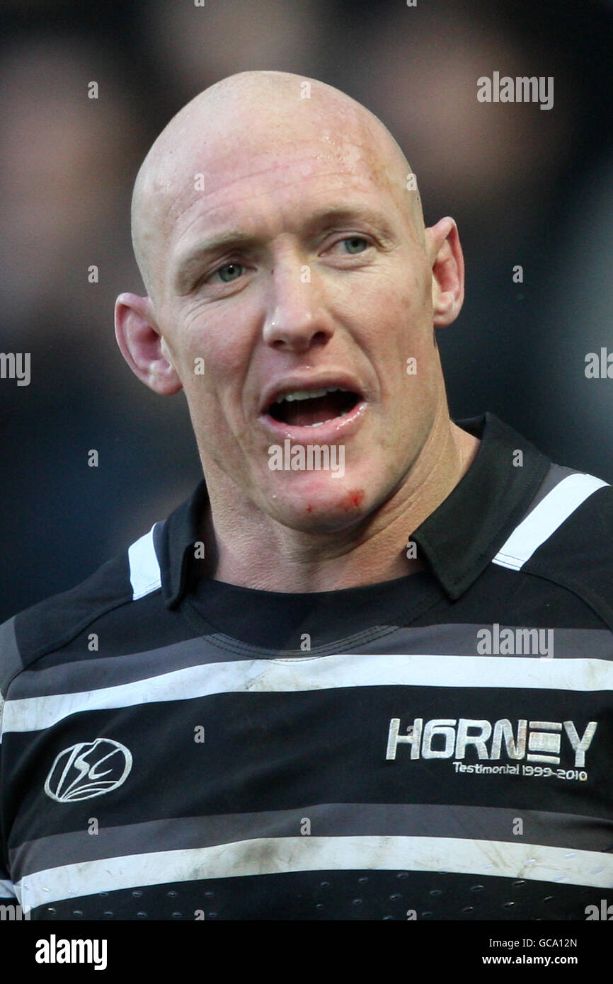 Craig fitzgibbon hull fc hi-res stock photography and images - Alamy