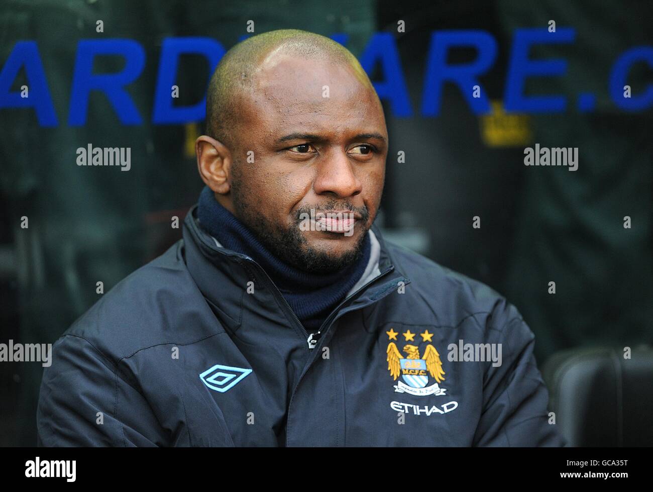 Patrick vieira manchester city hi-res stock photography and images - Alamy