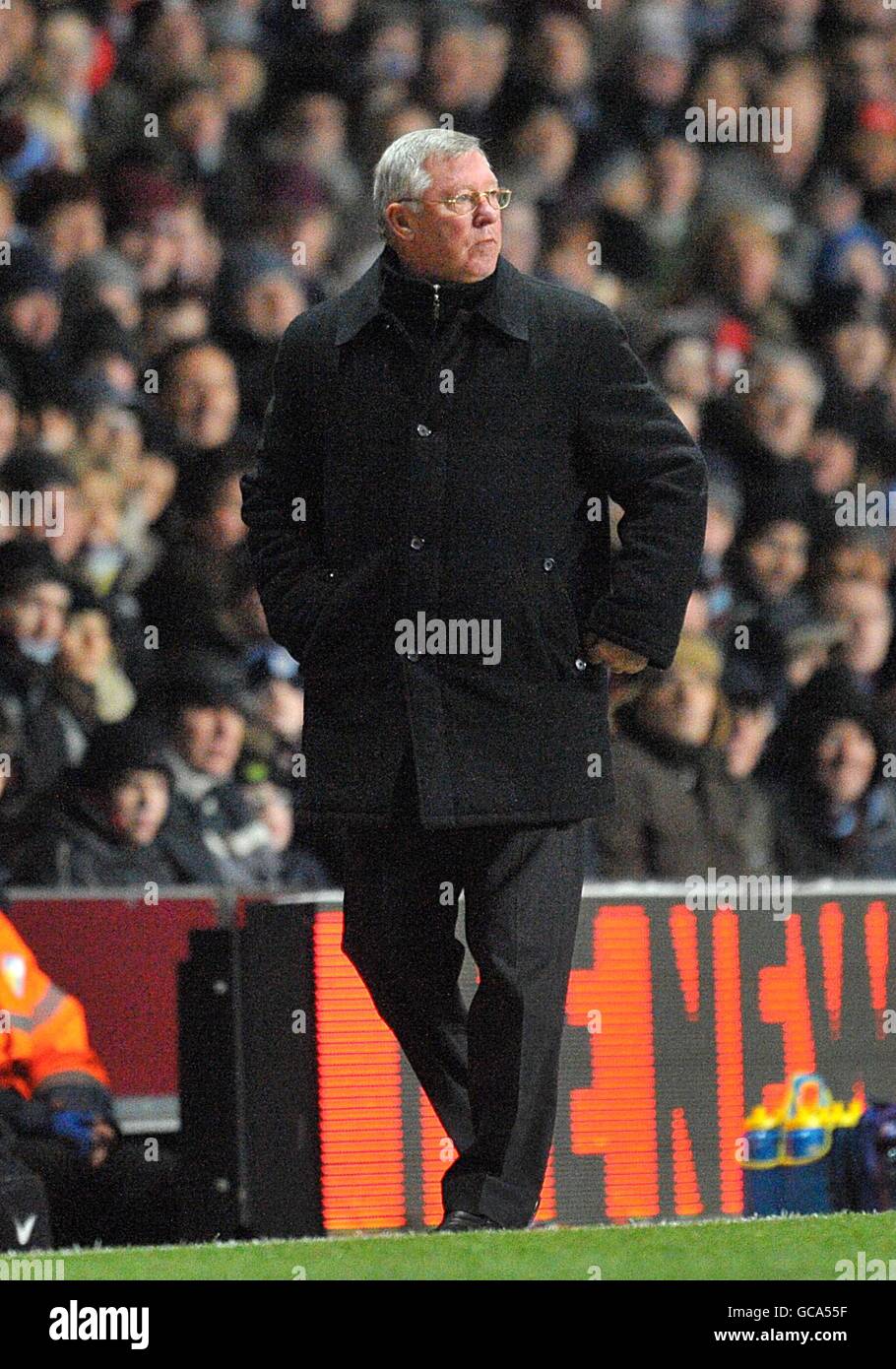 Manchester United manager Alex Ferguson, on the touchline Stock Photo ...