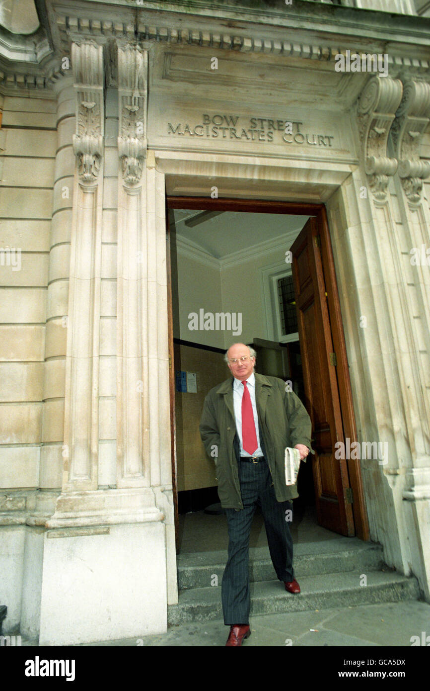 SCOTLAND YARD ACCOUNTANT ANTHONY WILLIAMS LEAVES BOW STREET MAGISTRATES ...