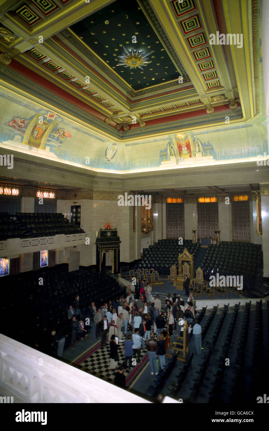 Members public walk around grand temple freemasons hall hi-res stock ...