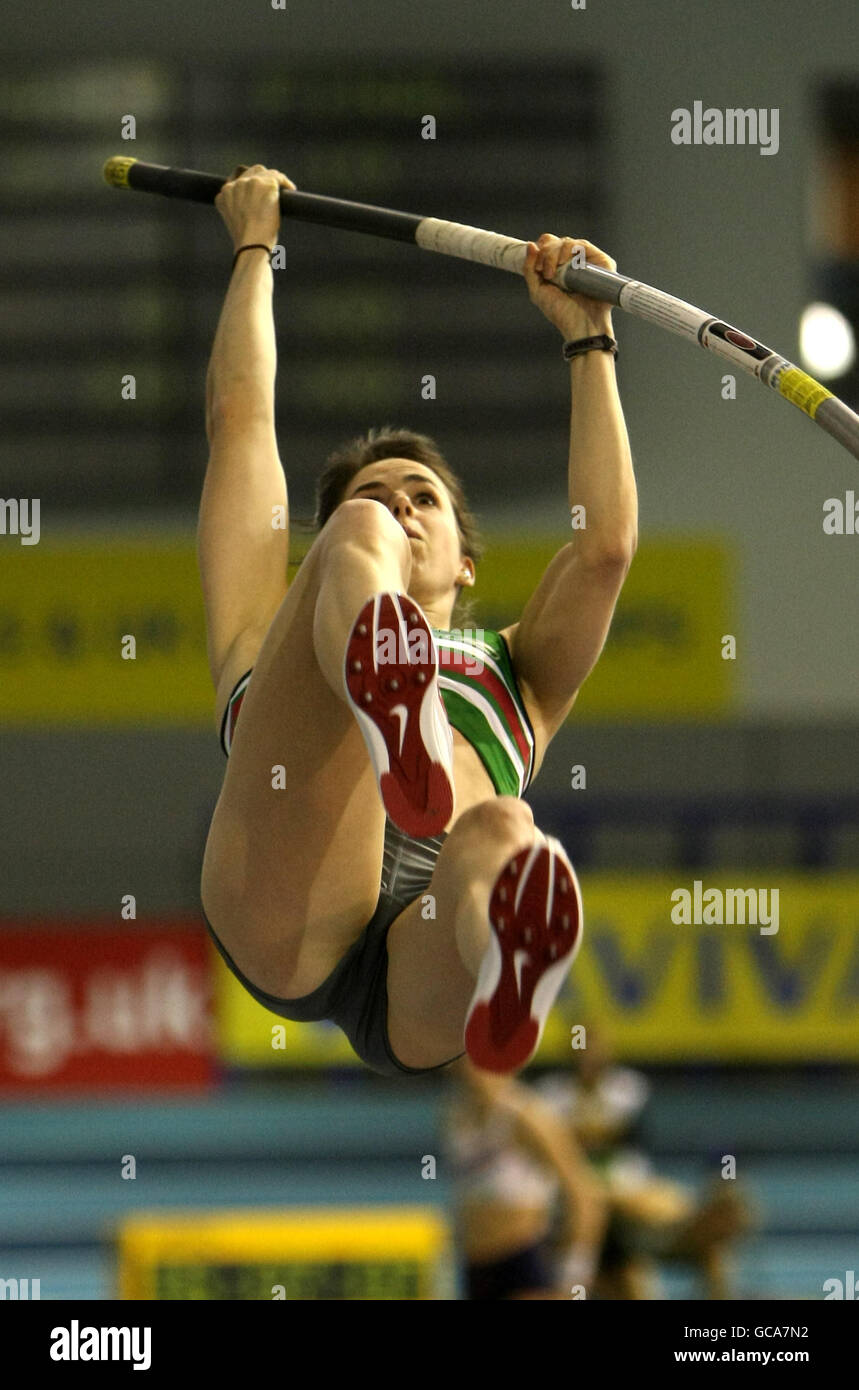 Great britains kate dennison in the pole vault hi-res stock photography ...