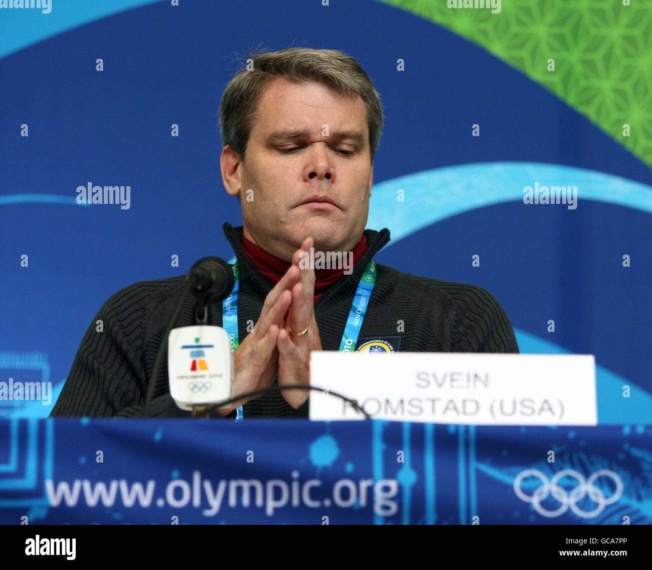 Half length mid reacting reaction reacts hi-res stock photography and ...