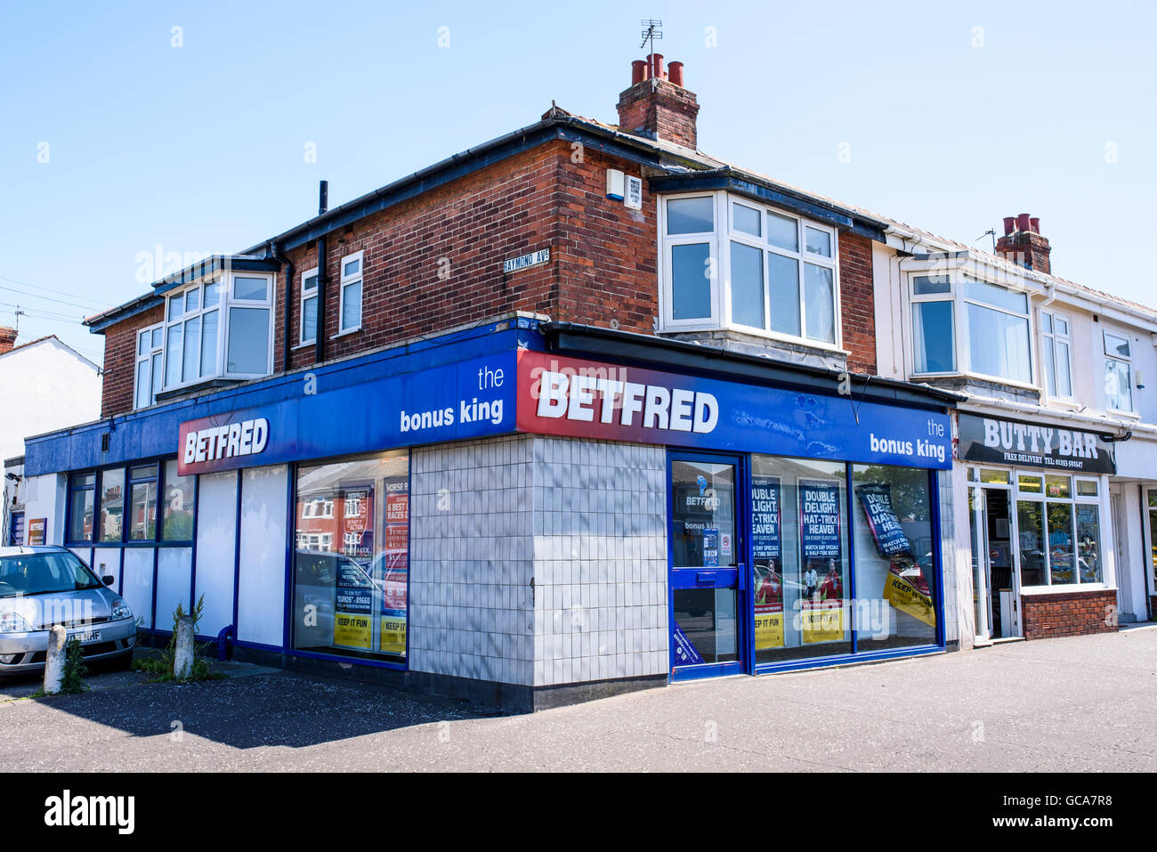 Blackpool shops hi-res stock photography and images - Alamy