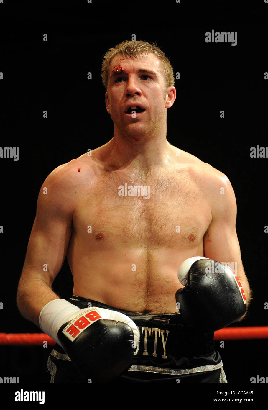 Boxing - Welterweight - Young Mutley v Scott Woolford - Harvey Hadden ...