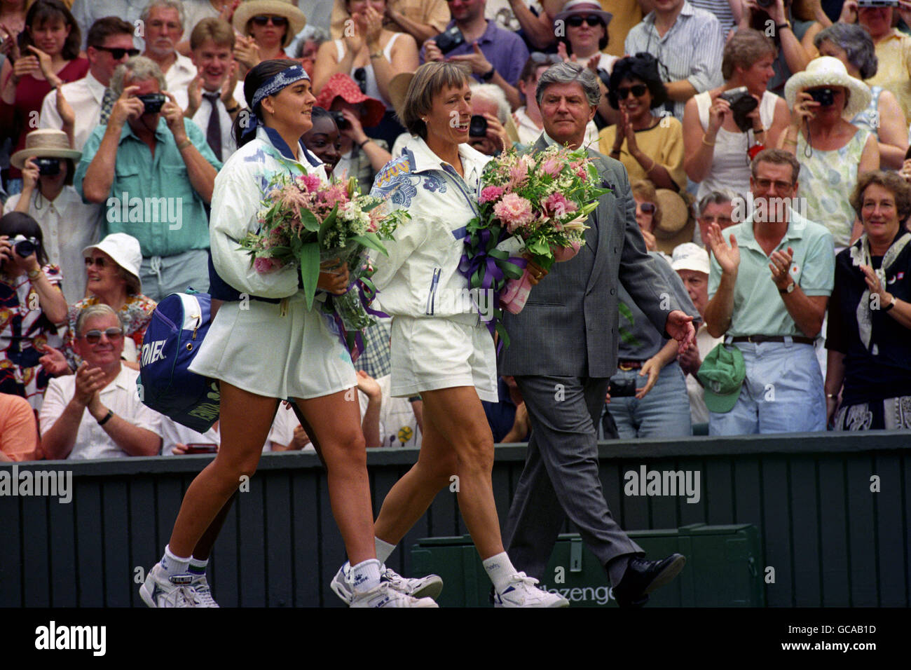 Flowers referee hi-res stock photography and images - Alamy