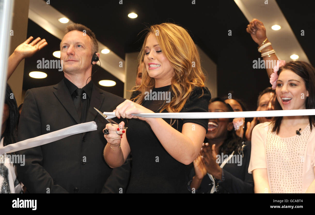 Kimberley Walsh Of Girls Aloud Opens The New Look Flagship Store On