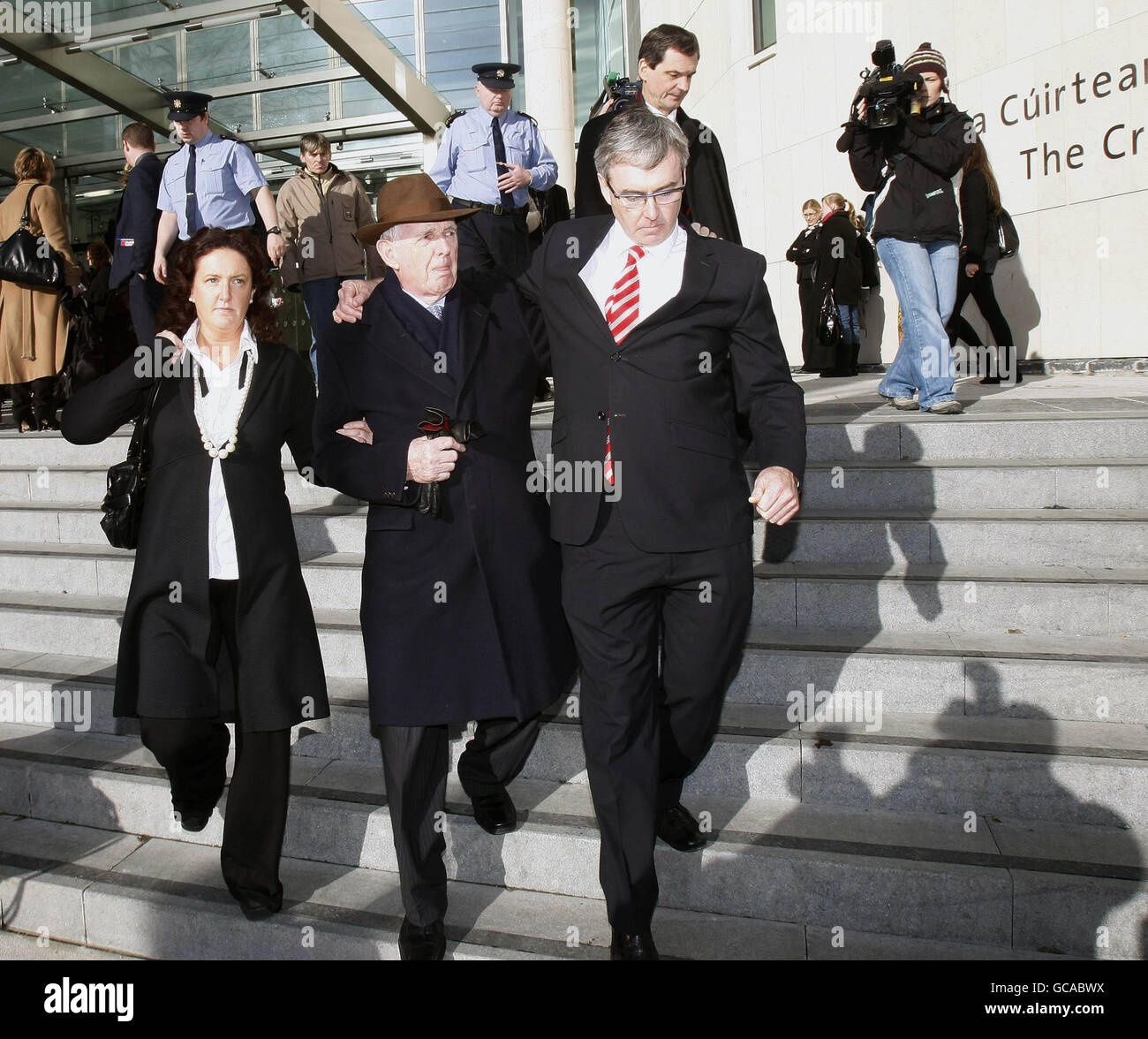 Father james brother chris leave central criminal court hi-res stock ...