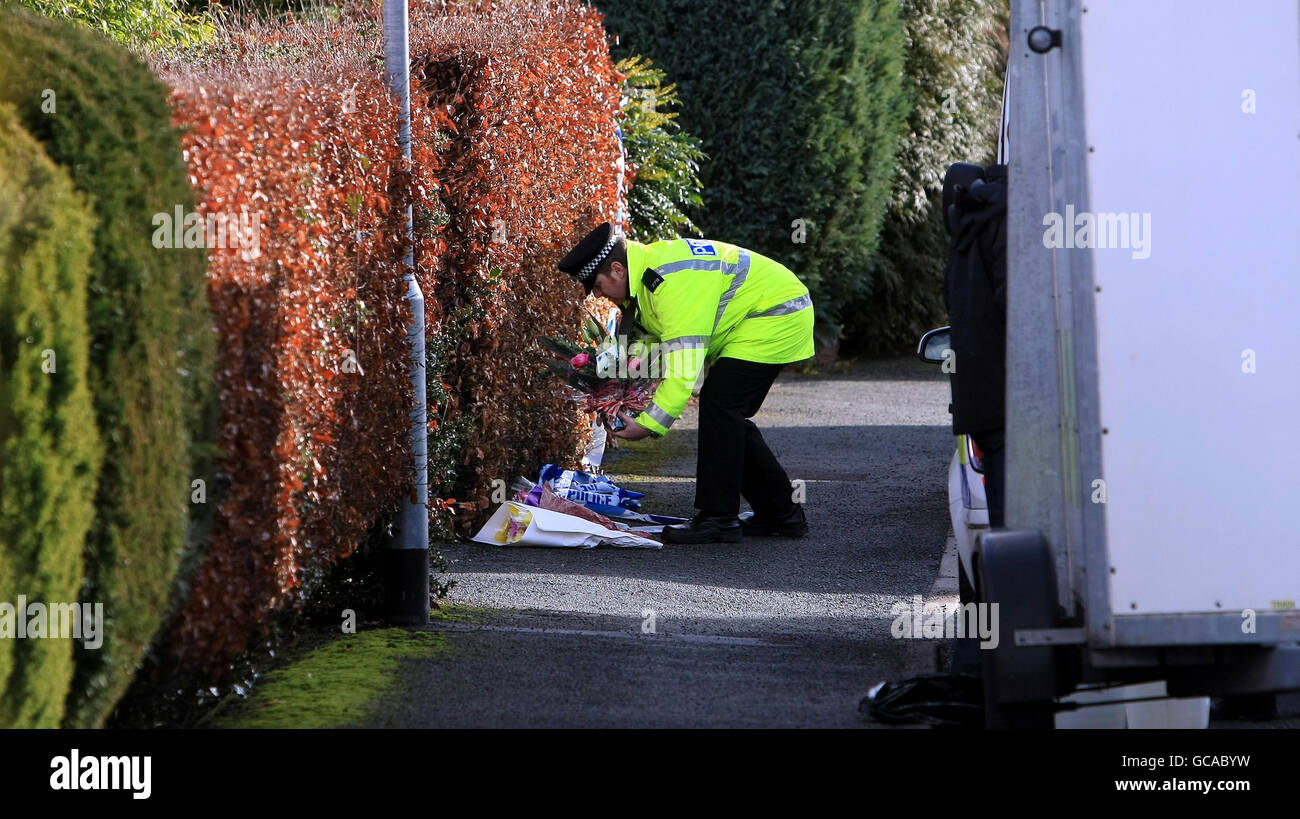 Dead_bodies hi-res stock photography and images - Alamy