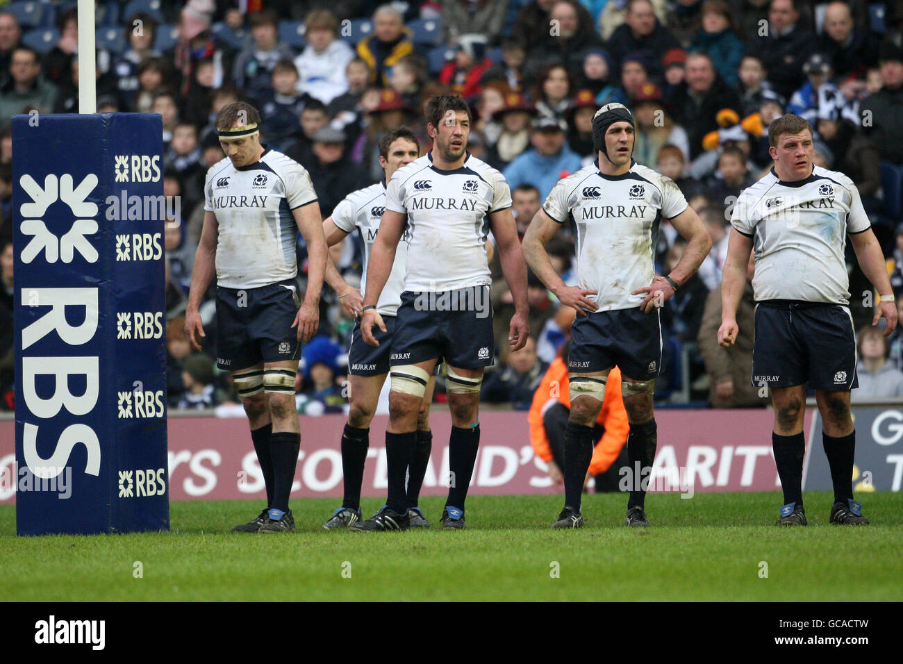 Alastair Kellock, Nathan Hines, Kelly Brown and Moray Low, Scotland ...