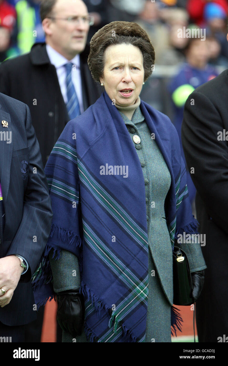 Hrh princess anne pitchside hi-res stock photography and images - Alamy