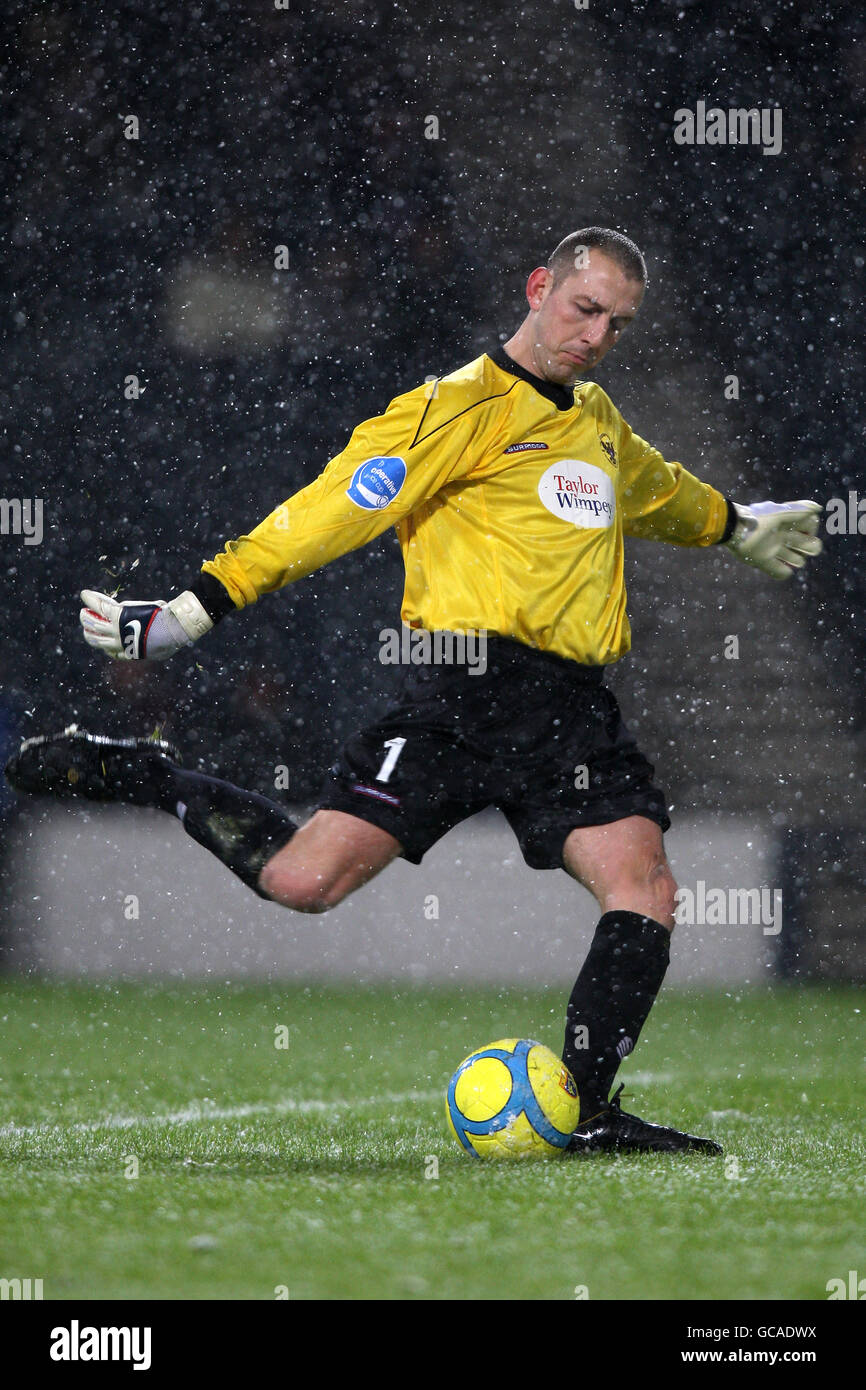St johnstone goalkeeper hi-res stock photography and images - Alamy
