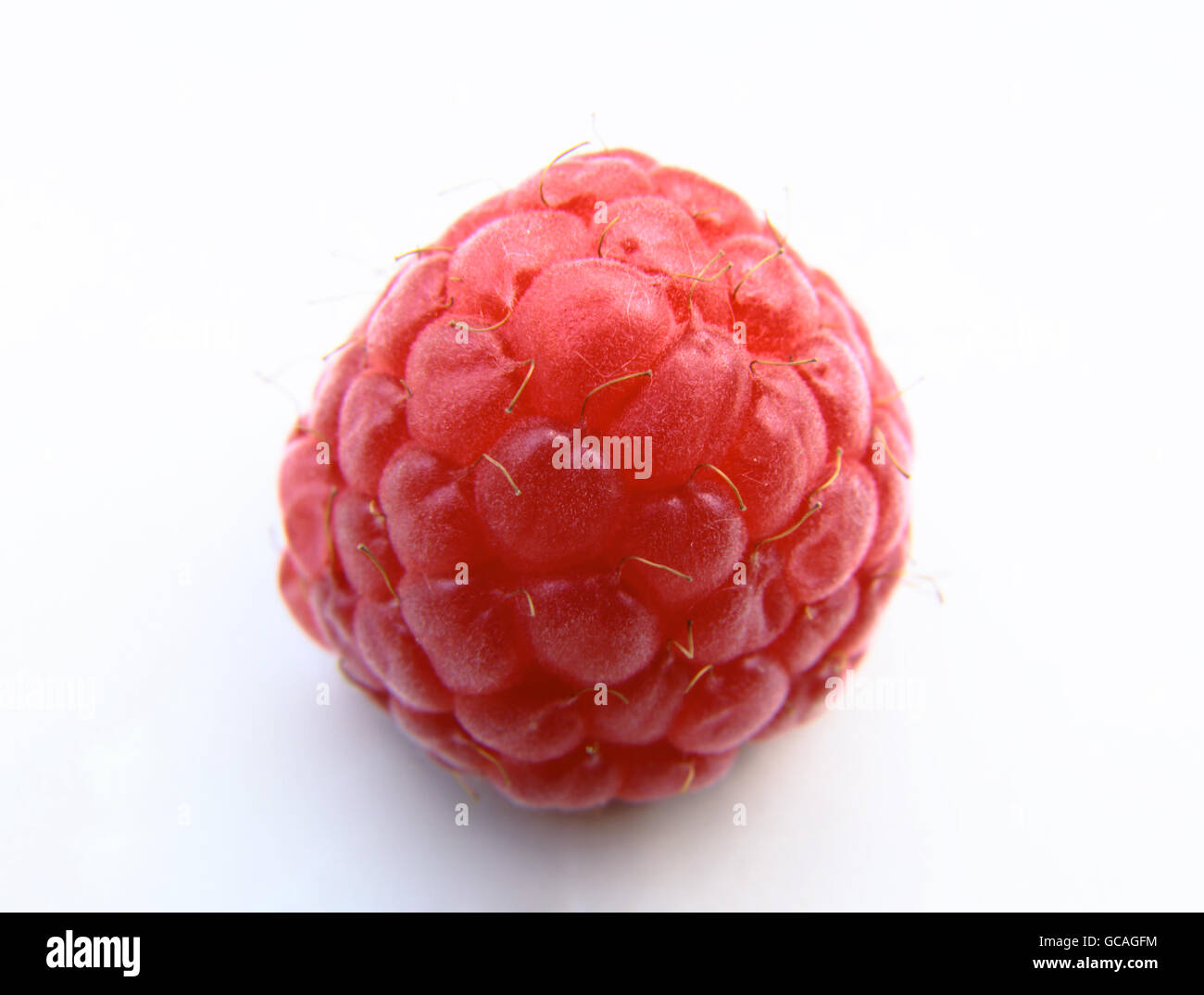 closeup of a bunch of red raspberries Stock Photo - Alamy