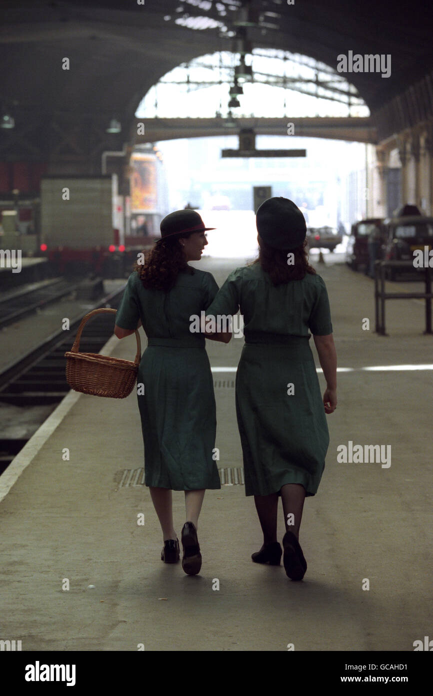London womens royal voluntary service hi-res stock photography and ...