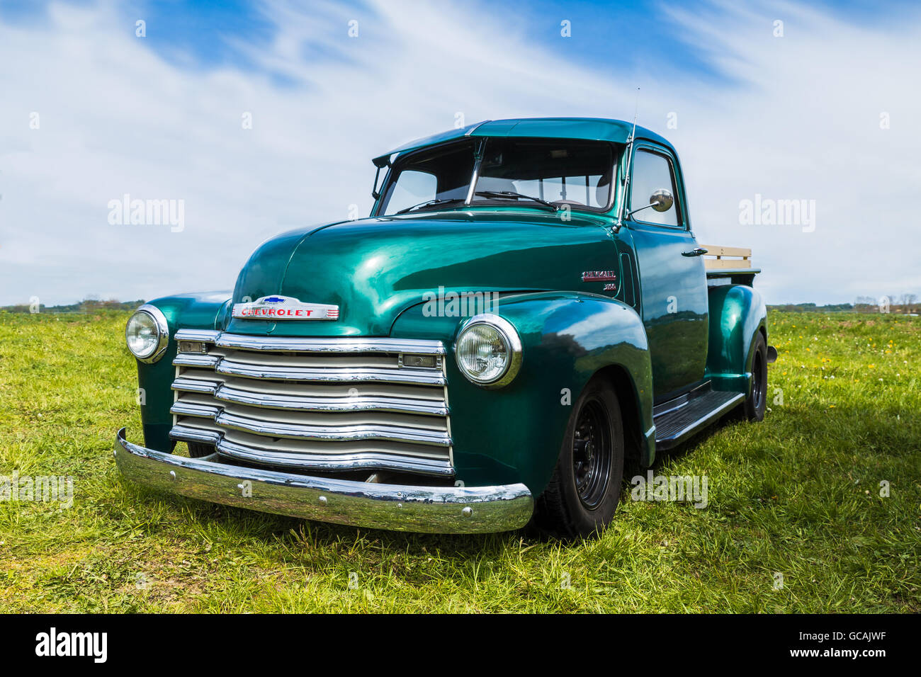 3000 green hi-res stock photography and images - Alamy