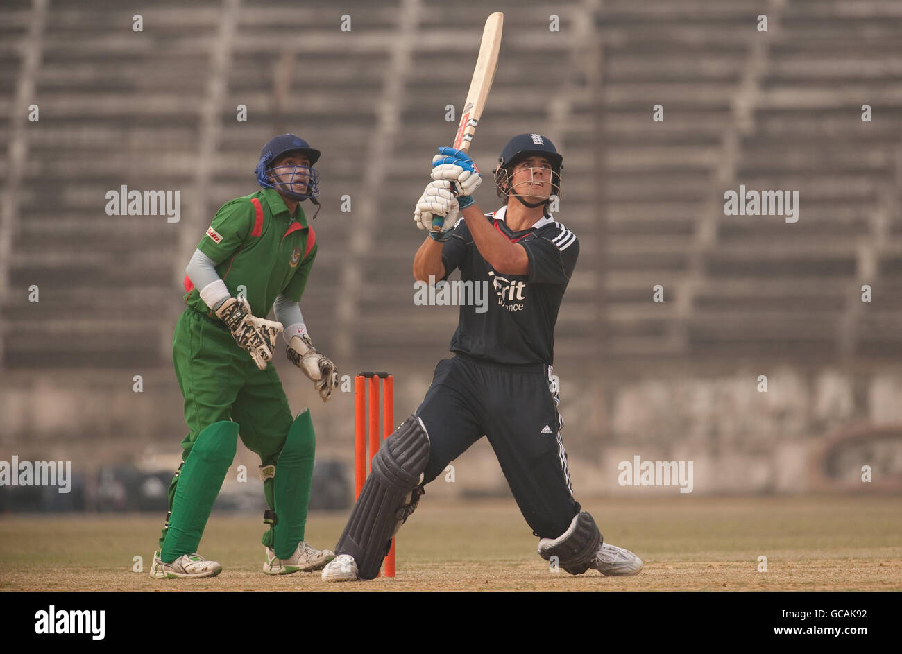 English captain alastair cook hi-res stock photography and images - Alamy