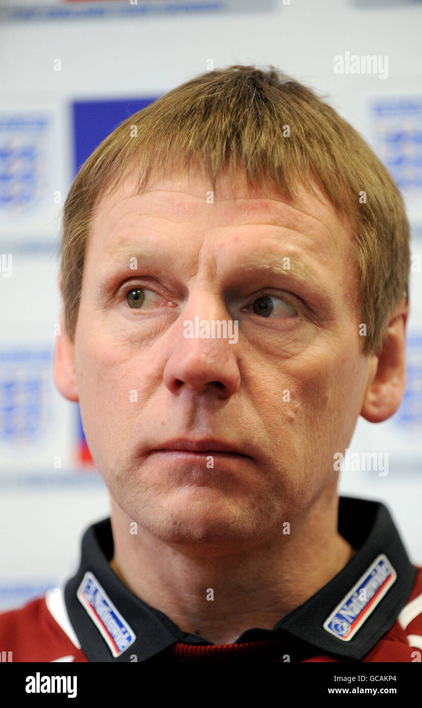 Nationwide building society football hi-res stock photography and ...