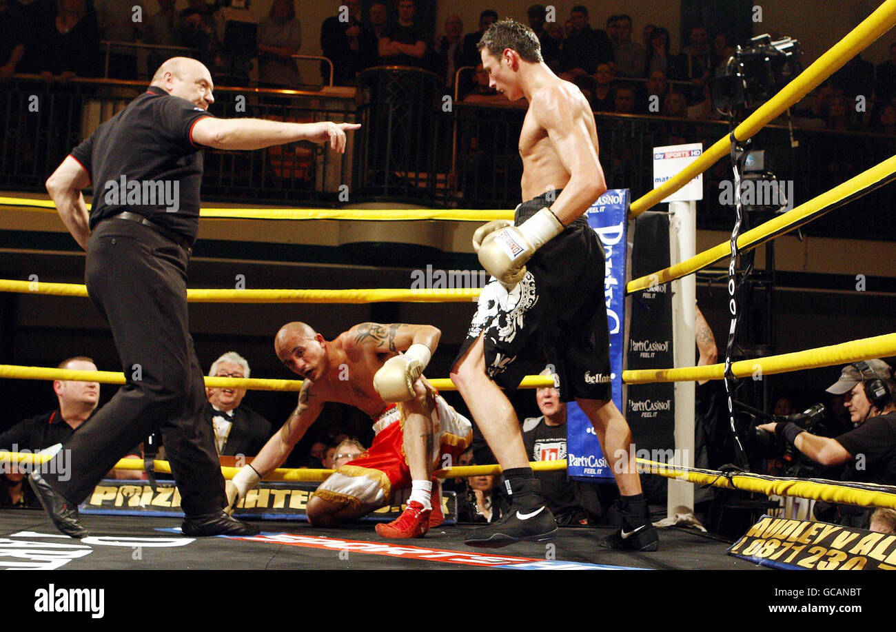 Boxing - Light-Middleweight Prizefighter Tournament - York Hall Stock ...