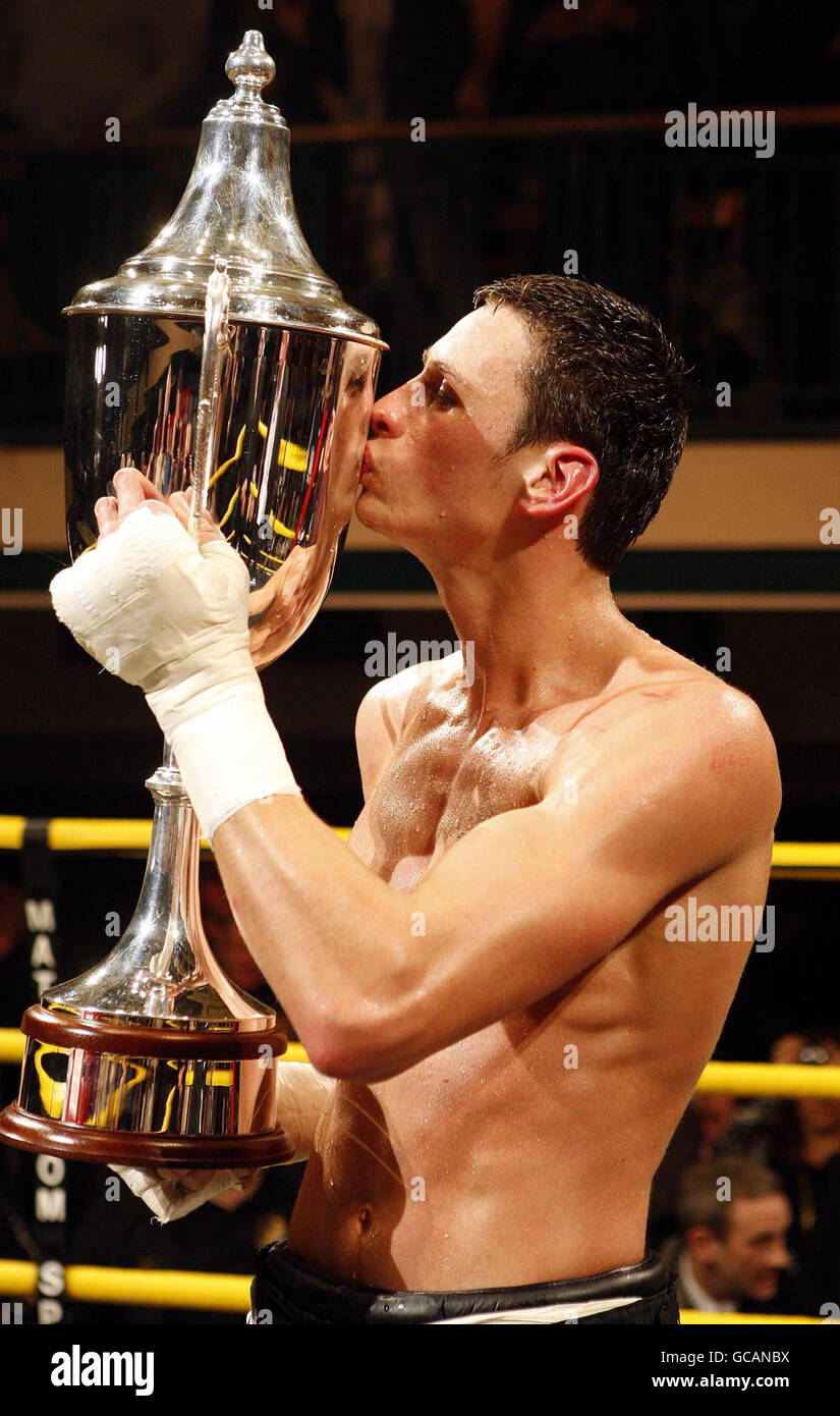 Boxing - Light-Middleweight Prizefighter Tournament - York Hall Stock ...