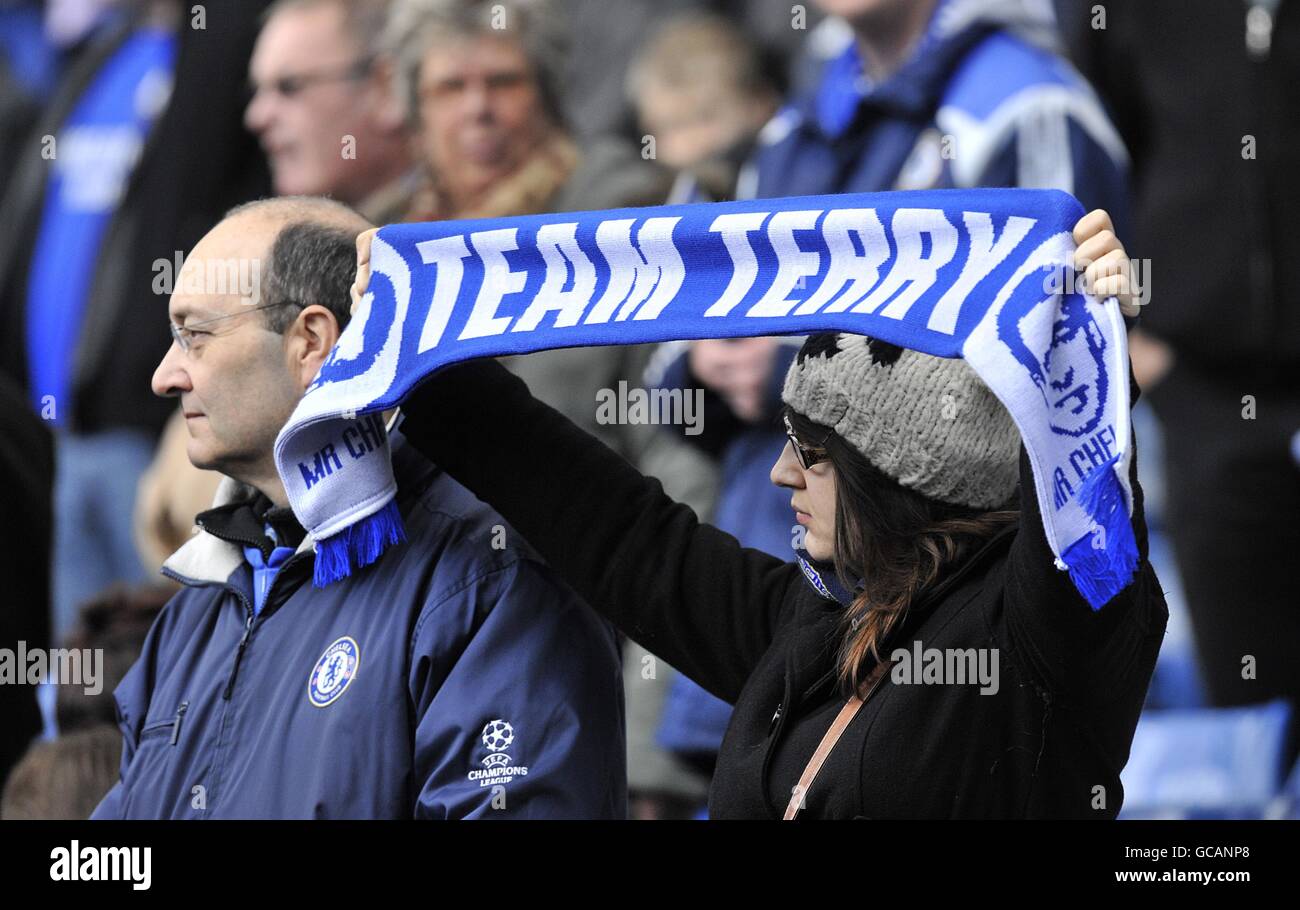 Chelsea scarf hi-res stock photography and images - Alamy
