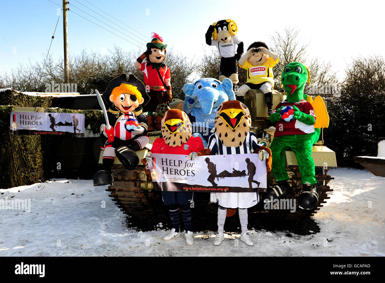 Nottingham forest mascot hi-res stock photography and images - Alamy