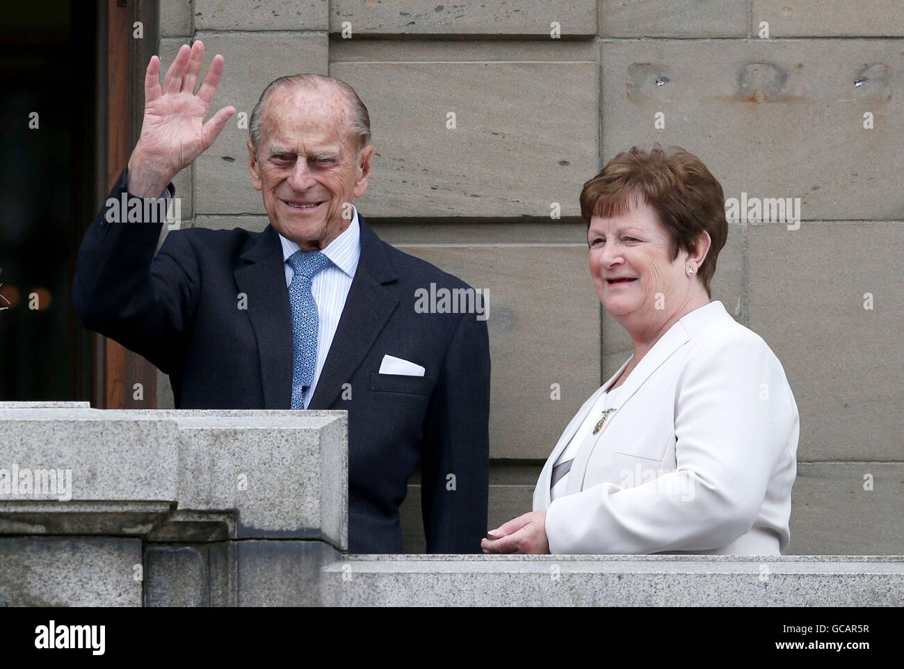 The Duke of Edinburgh appears on the balcony of Dundee City Chambers ...